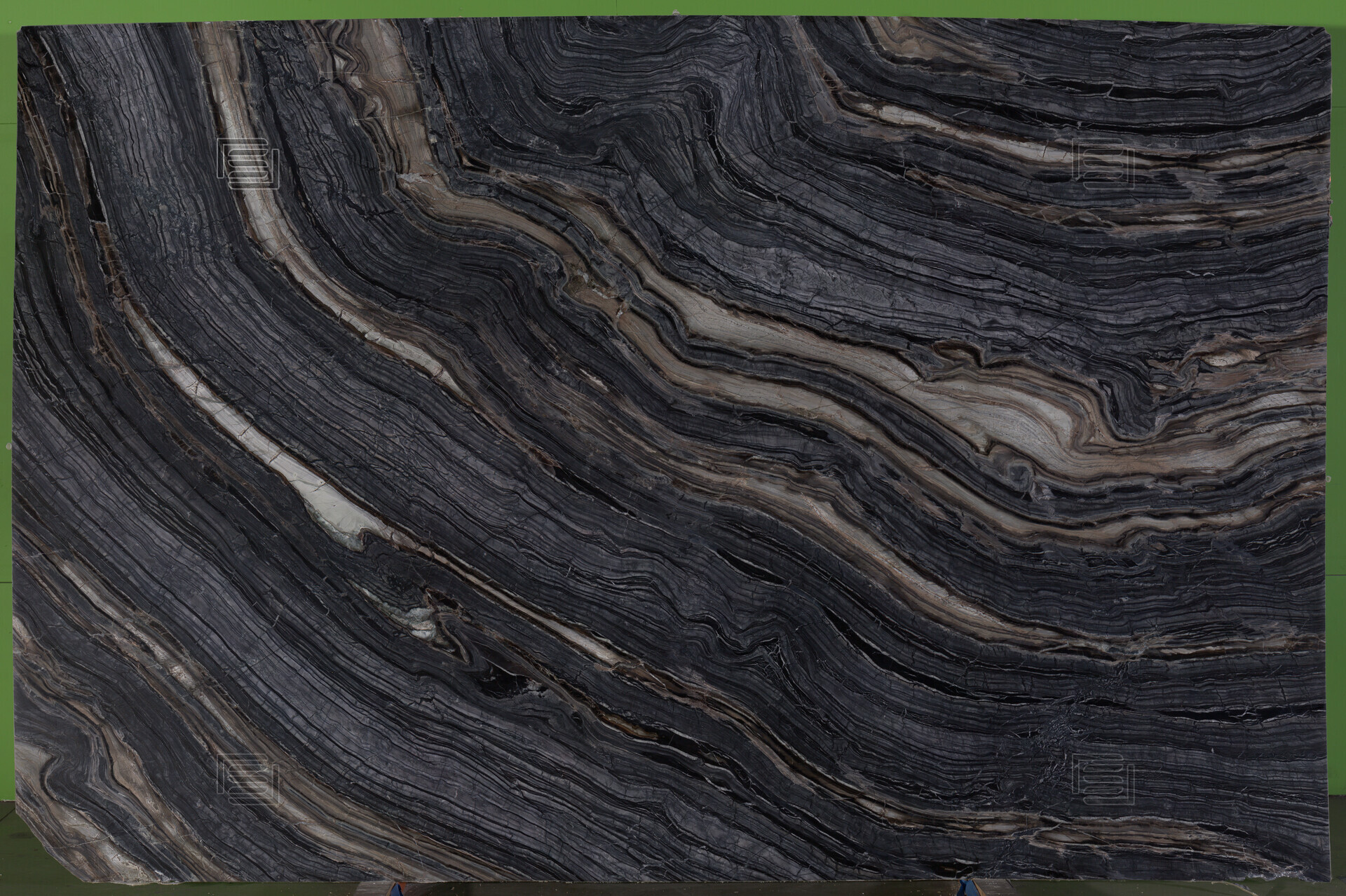 Silver Brown Wave - Stone Boutique